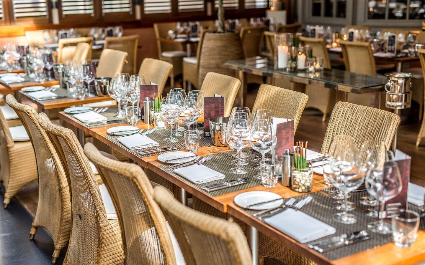 PIER 51 Restaurant & Bar Terrasse | Steaks & Seafood in Stuttgart